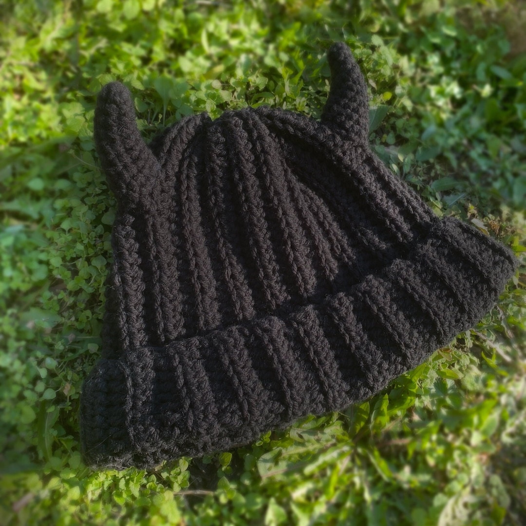 Crochet Devil Horn Beanie - Etsy