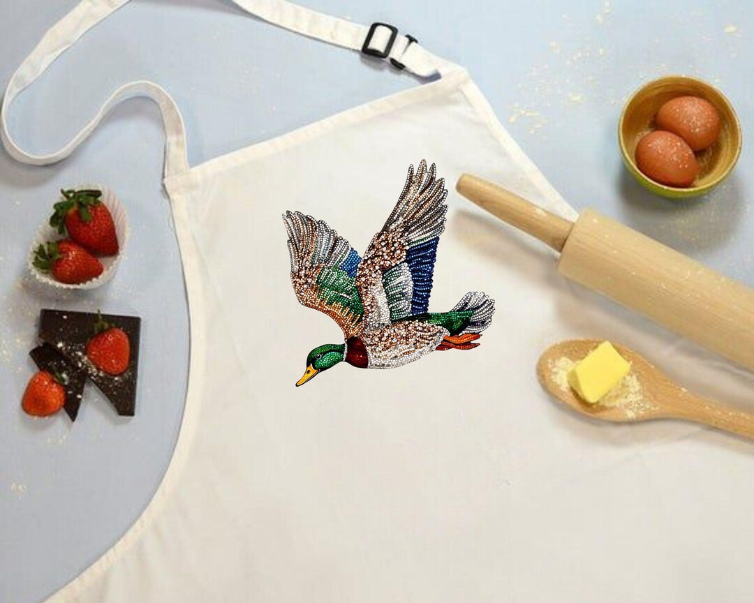 Faux Rhinestone Mallard Duck Flying Women Apron: Hunter Kitchen ...