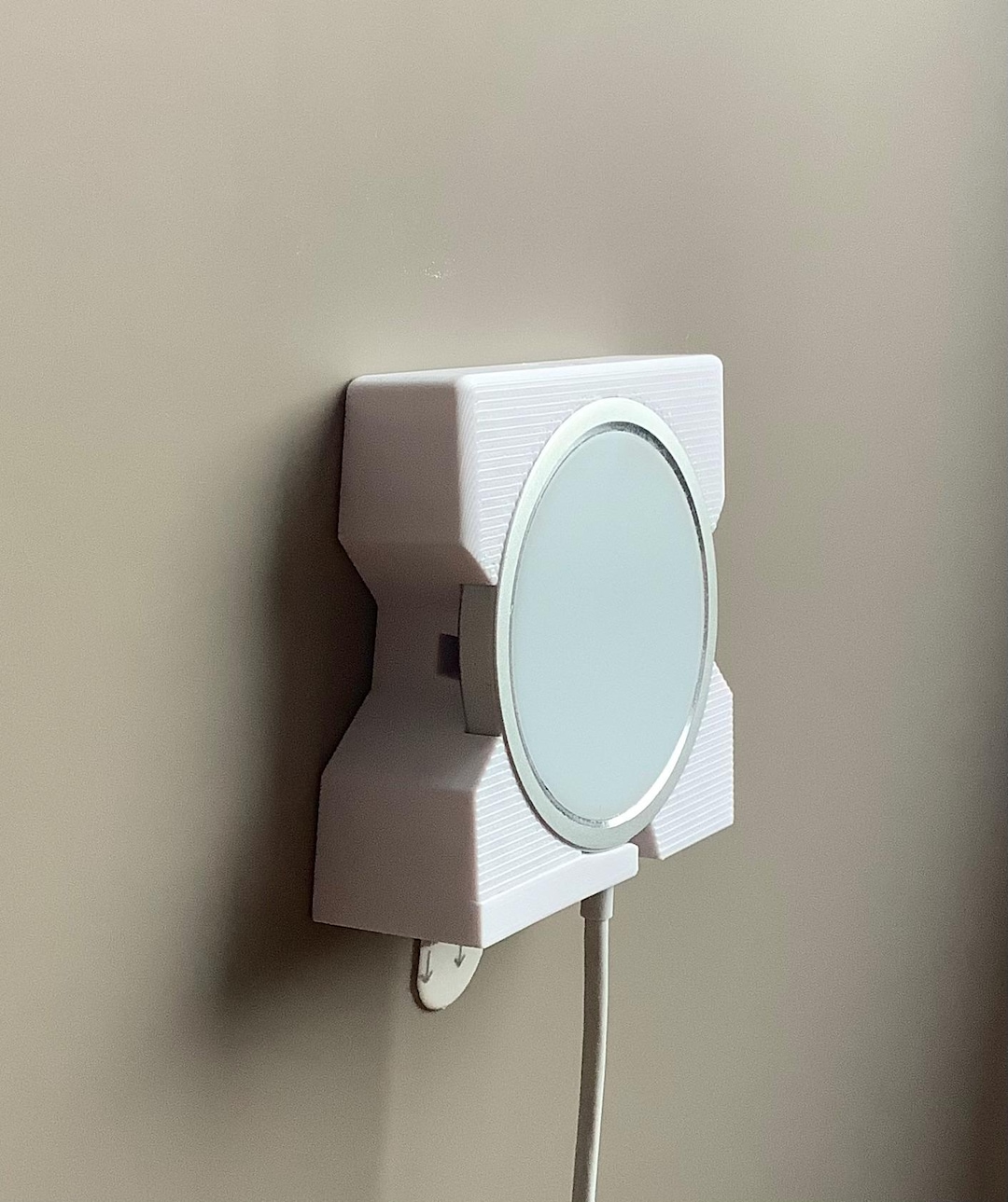 Magsafe Charger + Wall Mount: the Iphoneholder 2000 - Magsafe iPhone Adhesive Wall Mount With ...