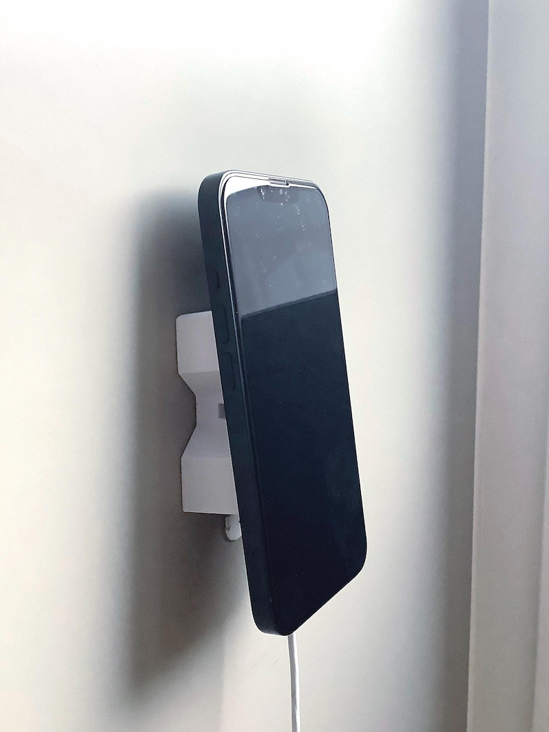 Magsafe Charger + Wall Mount: the Iphoneholder 2000 - Magsafe iPhone ...