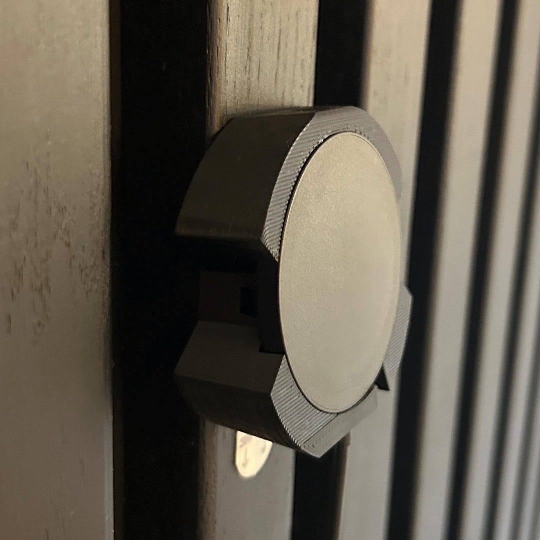 Magsafe Charger Wall Mount: the Iphoneholder 3000 Magsafe iPhone ...