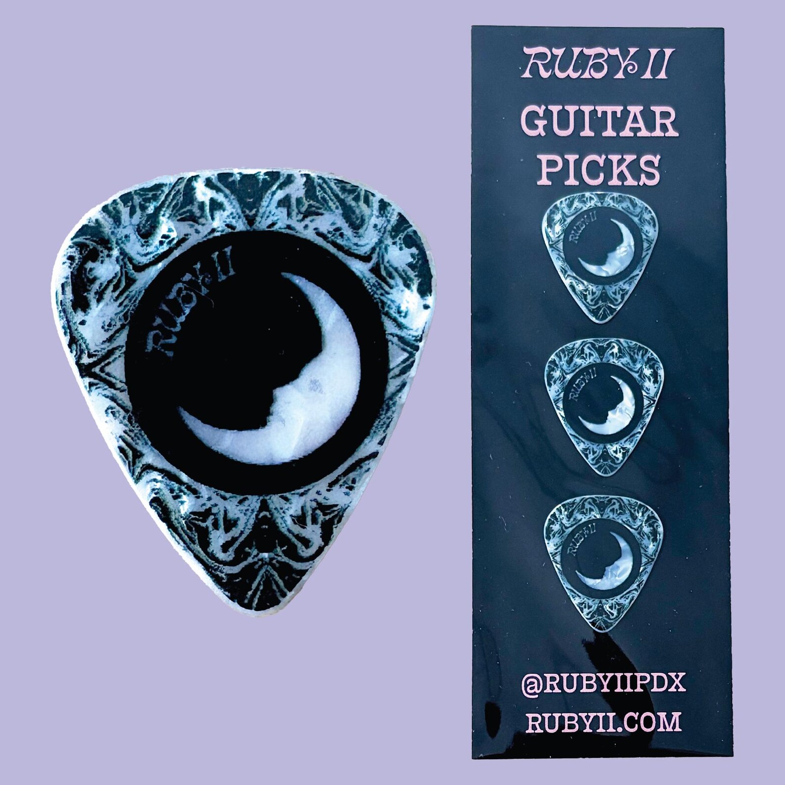 La Luna Guitar Picks (3 Pack) - Etsy