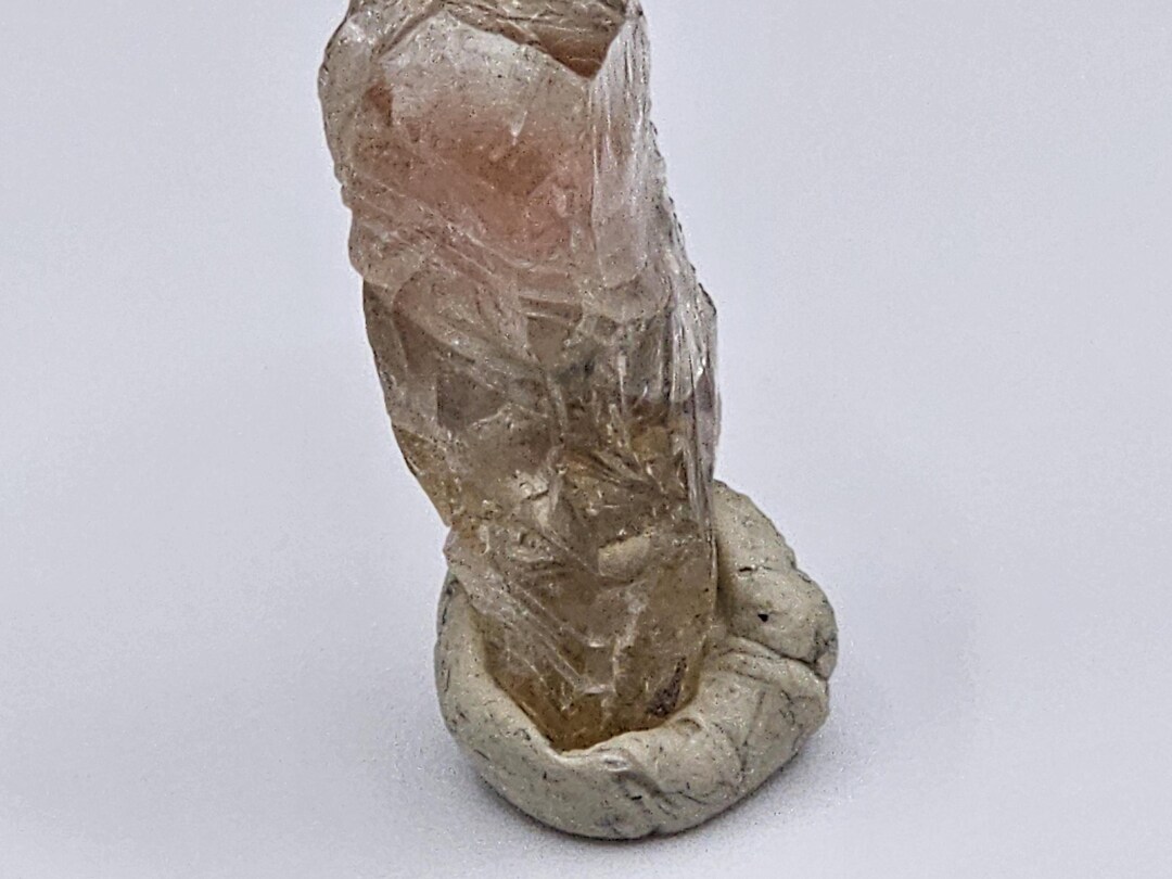 Oregon Sunstone From Spectrum Mine. Fun8 Specimen With Pink/ Blue-green ...