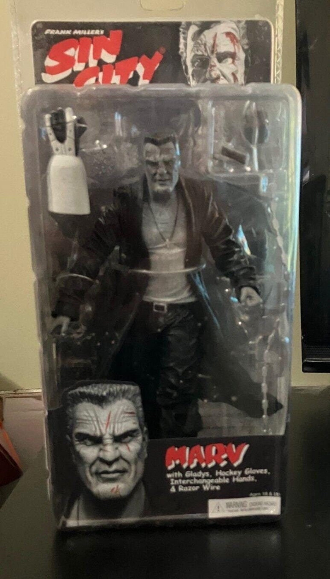 Frank Miller's Sin City Marv Neca Series 2 Action Figure Black White ...