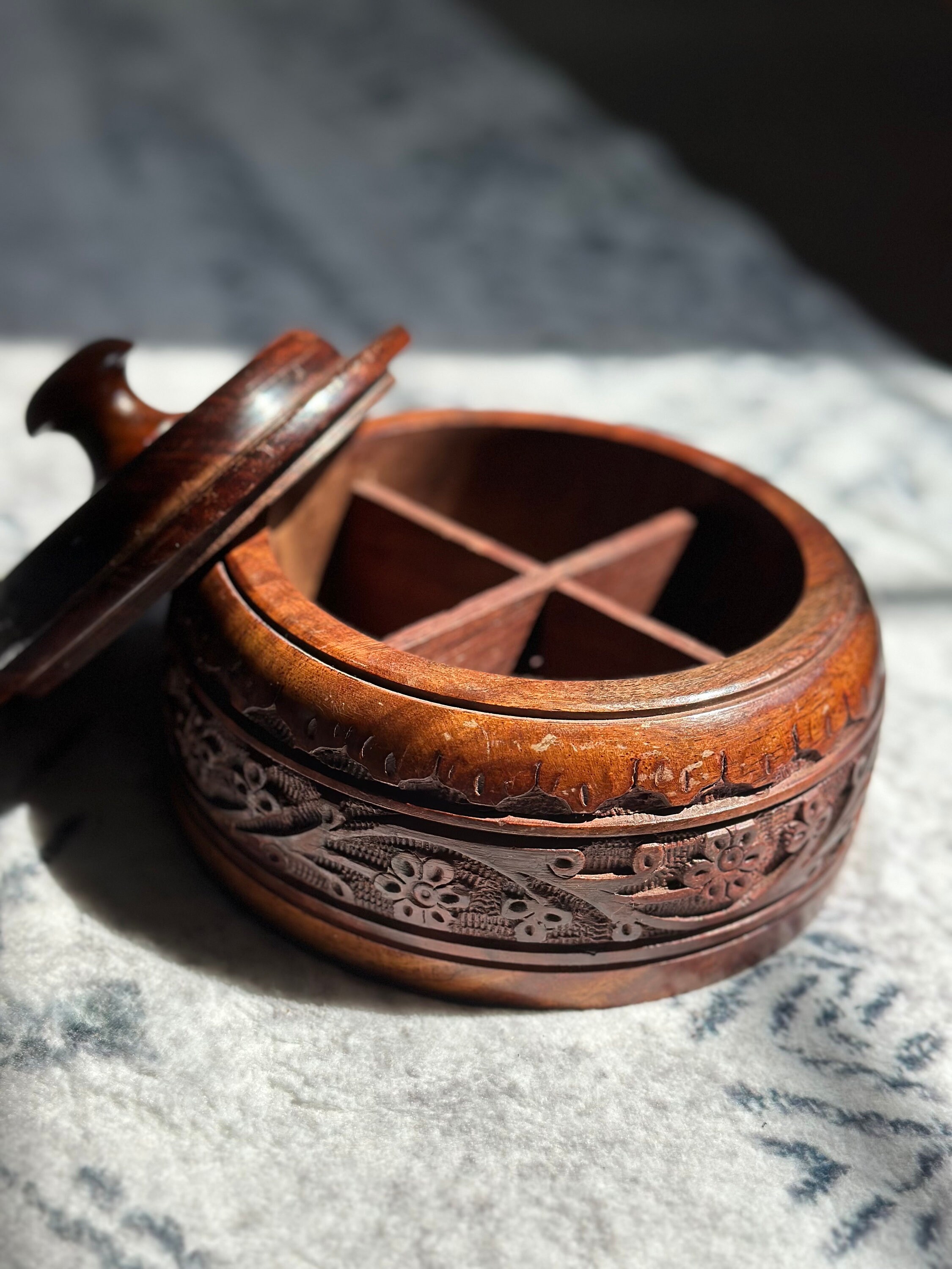 Hand Carved Round Wooden Box Jewelry, Trinkets, Nuts Great Gift - Etsy