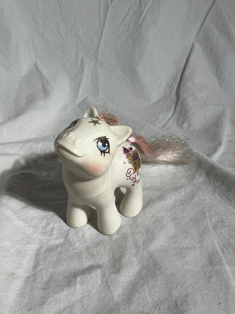 My Little Pony Hasbro Vintage MLP 1984 Baby Princess Sparkles Castle ...