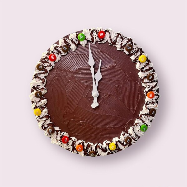 Fake Cake Clock - Etsy Canada