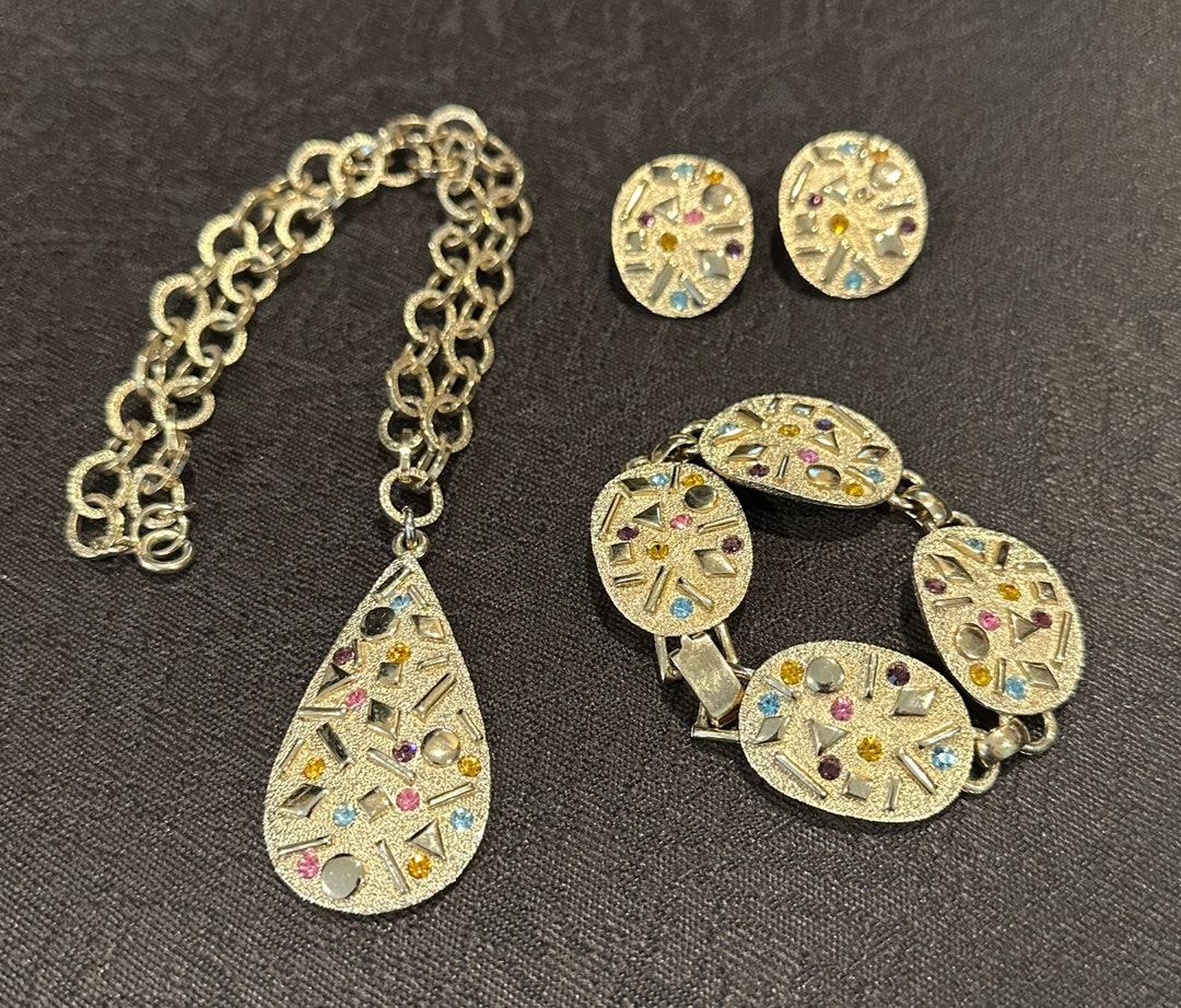 Sarah Coventry Sultana Confetti Jewelry Set - Etsy
