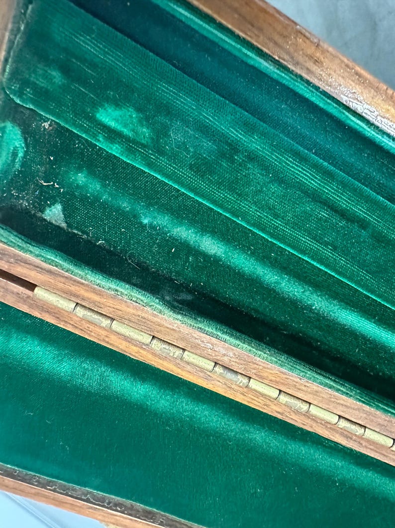 Vintage Hand Crafted Wooden Pool Cue Box With Brass Piano Hinge ...