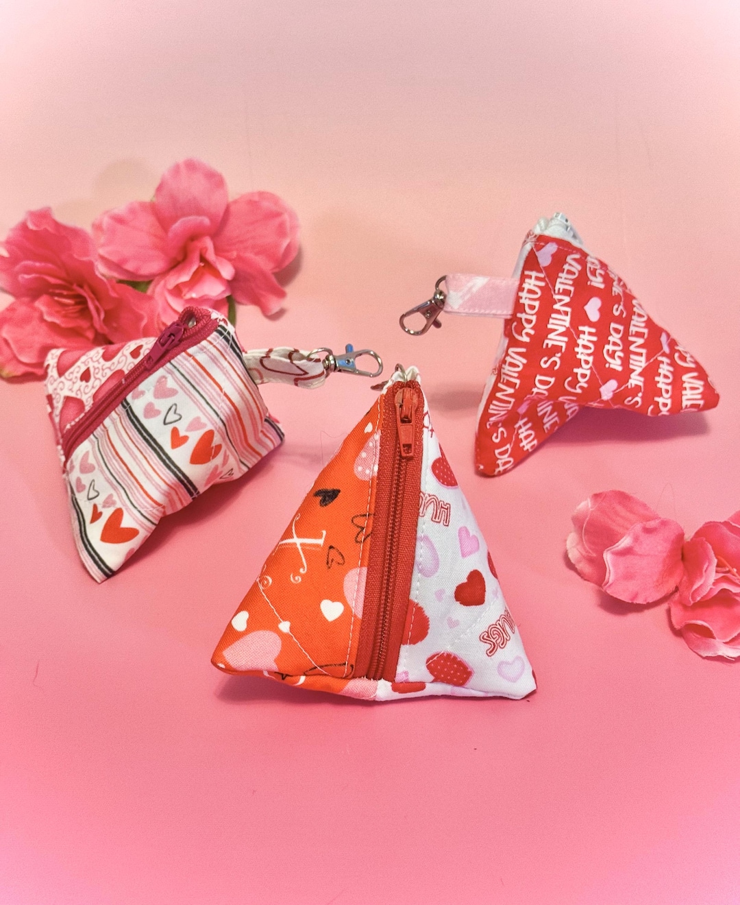 Handmade Pyramid Pouch, Triangle Bag, 5", Valentines, Zippered Coin ...