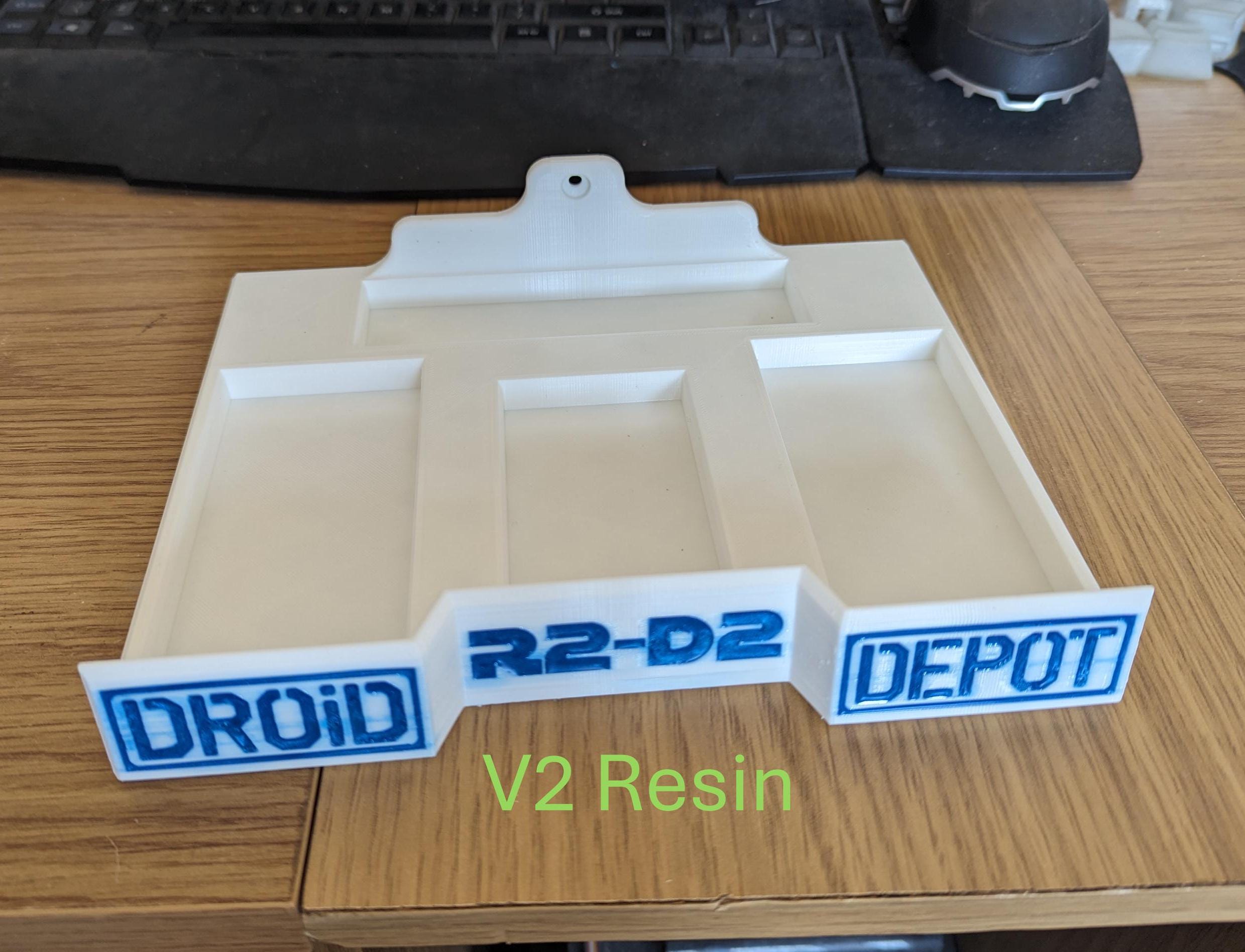 Galaxy Edge Droid Depot R2/BB Unit Wall Display Mounts - Etsy