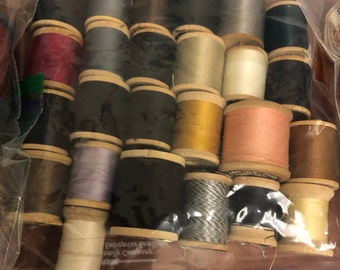 Vintage Sewing Thread 8 Cardboard Spools Assortment of Colors - Etsy