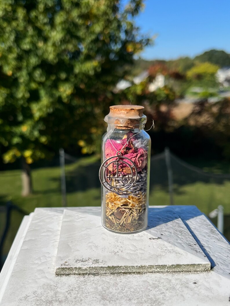 Mood Balancing Spell Jar - Etsy