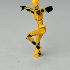 Dummy 13 Action Figure: 3D Printed Articulating Toy With Accessories - Etsy