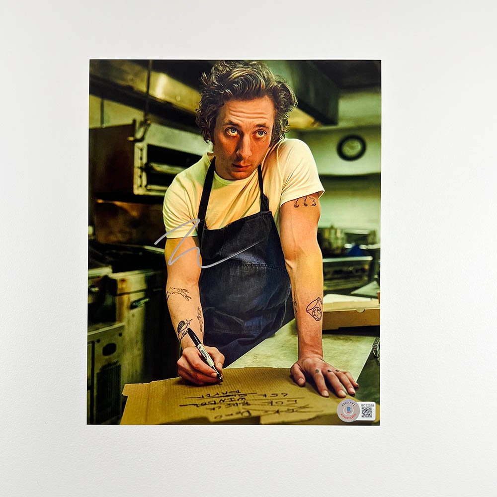 Jeremy Allen White Shameless the Bear 8x10 Inch Photo Signed ...