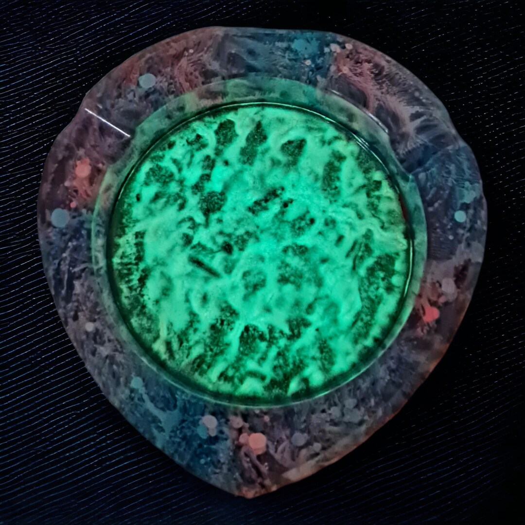 Stellar Glow Droplet Design Phosphorescent Epoxy Ashtray - Etsy
