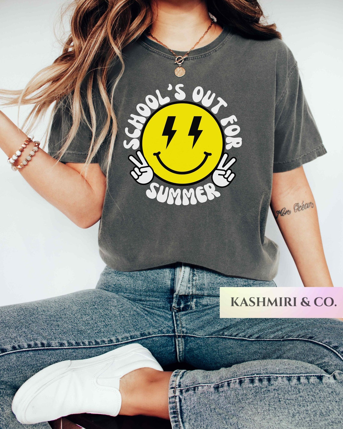 Funny Schools Out for Summer Smiley Shirt, Last Day of School Tee ...