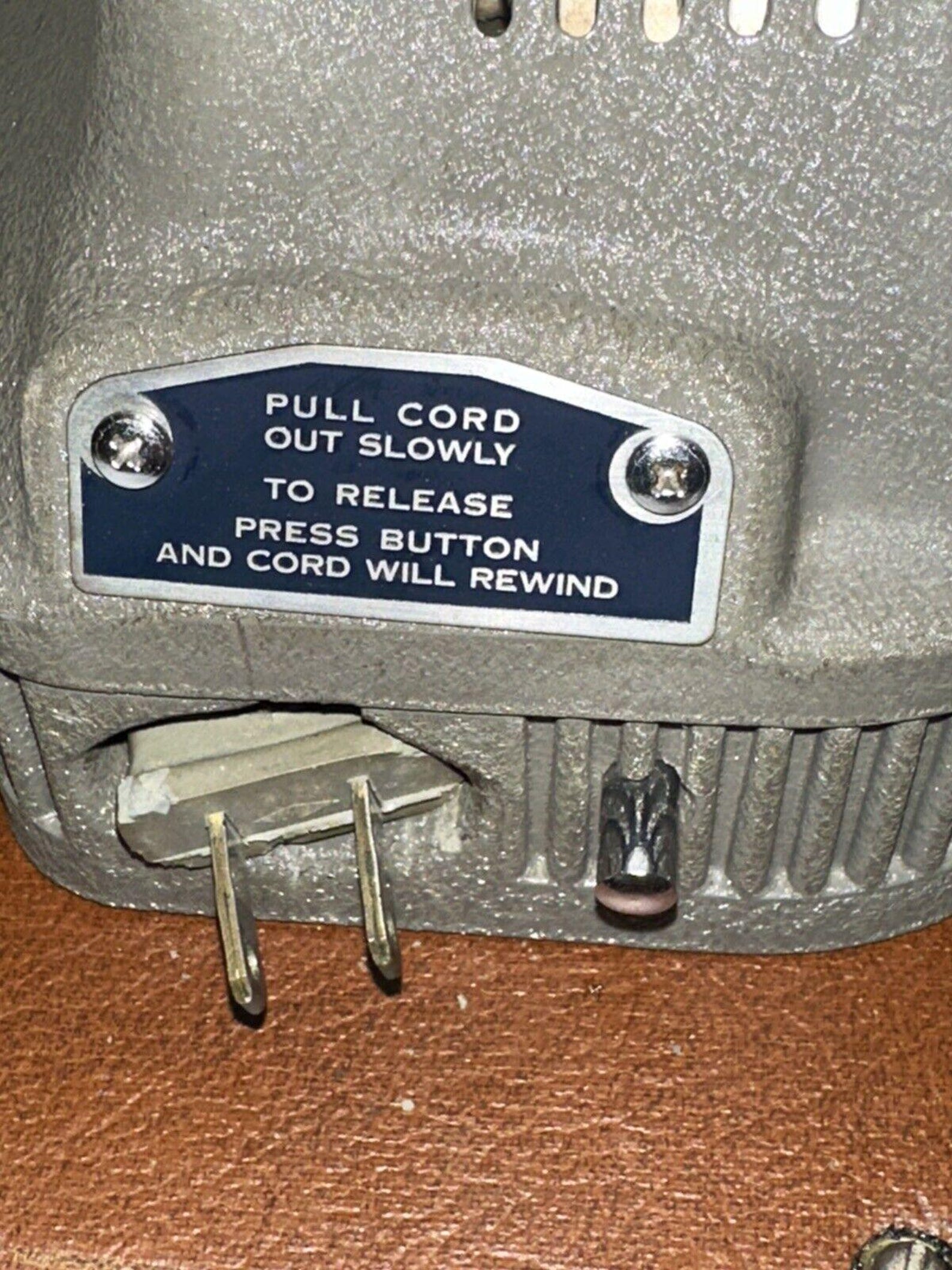 1950s Dejur 8mm Home Movie Projector Model #750 W/original Case - Etsy