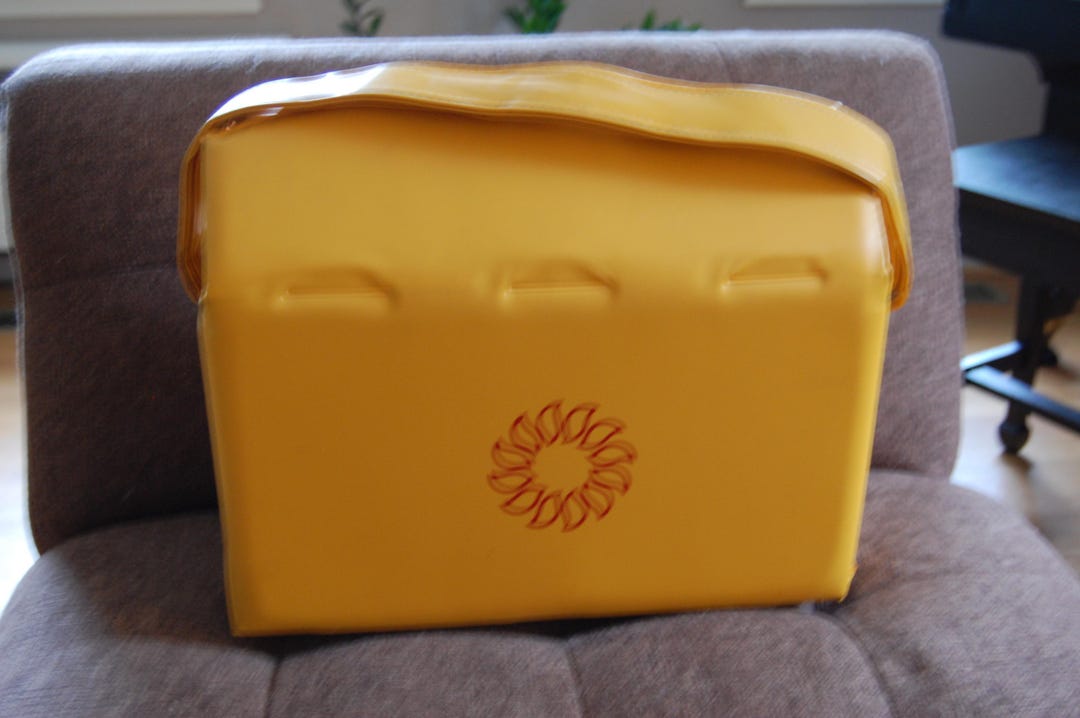 Vintage Tupperware Hostess Picnic Bag With Accessories - Etsy Australia