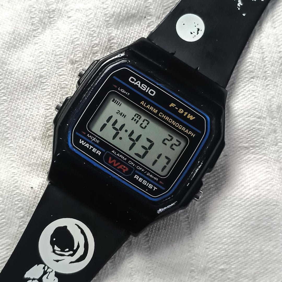 Classic Casio F-91W Digital Watch, Retro Black Resin Sport Watch, Cult ...