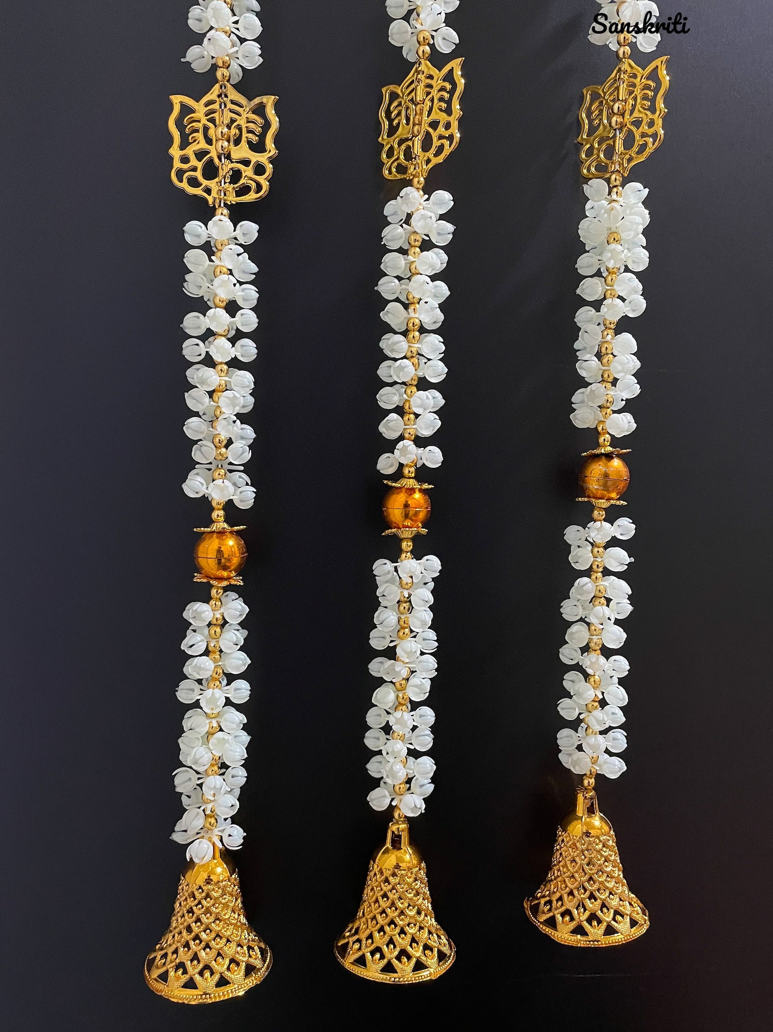 Artificial Mogra Flower Garland With Ganesha and Bell, Jasmine Flower ...