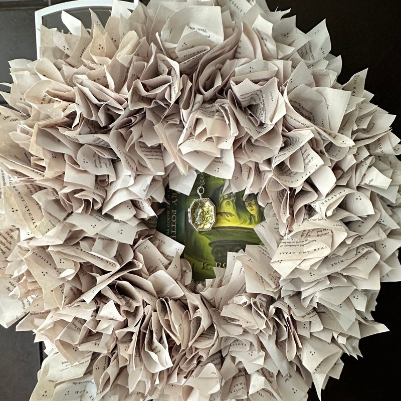 Book Page Wreath - Etsy