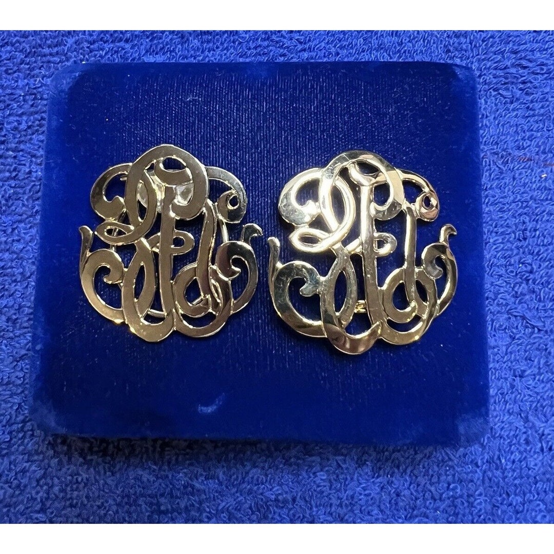 1970s Vintage Set of 2 Monogram-style Intertwined Script Brooches Gold ...