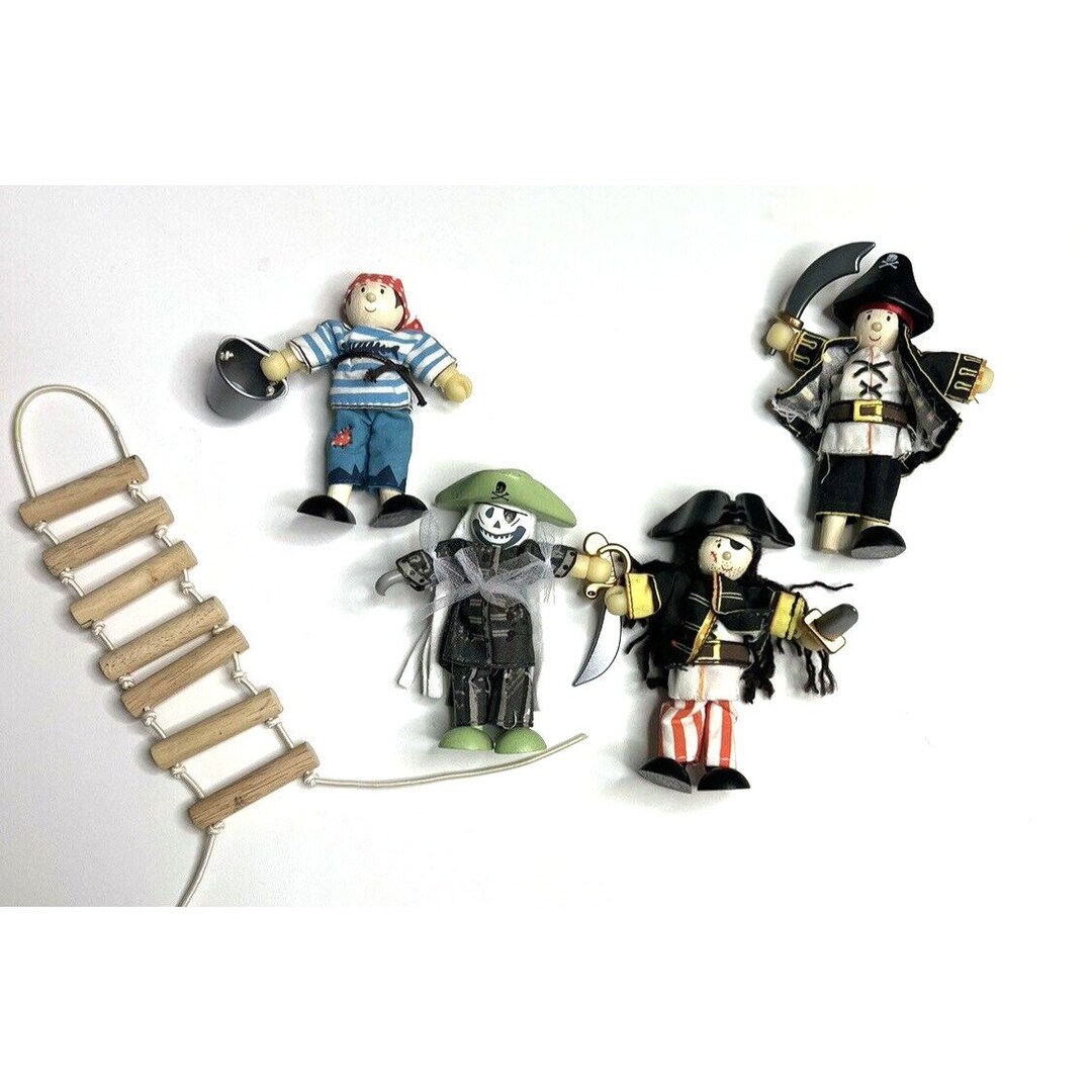 Le Toy Van Pirate Adventure Set With Rare Ghost Pirate & Rope Ladder ...