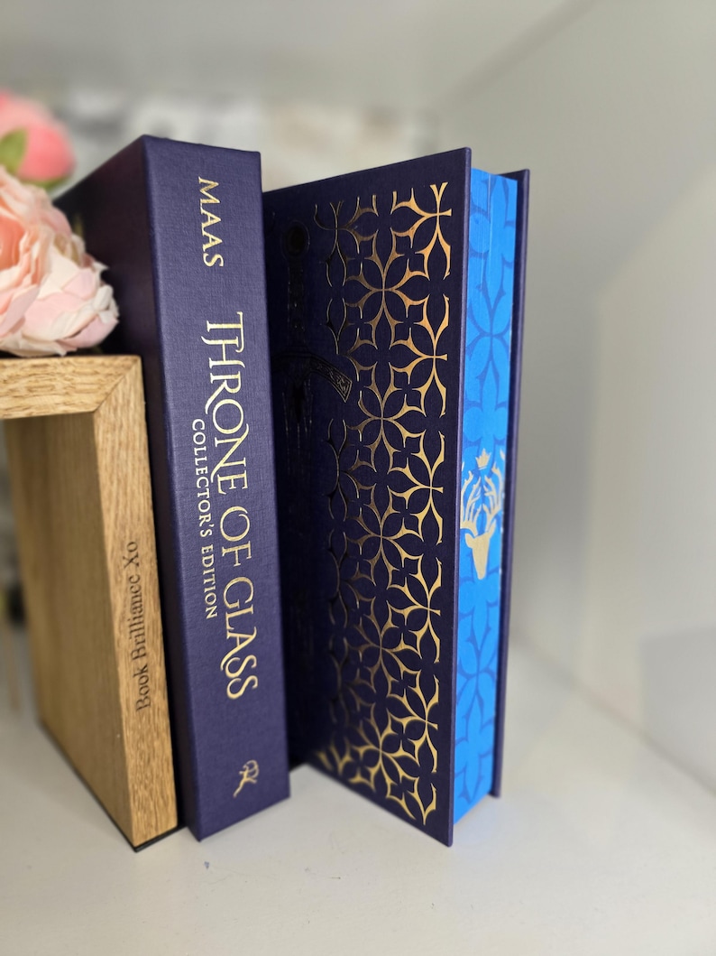Sarah J. Maas | Tog Special Edition | Throne of Glass | Sprayed Edges ...