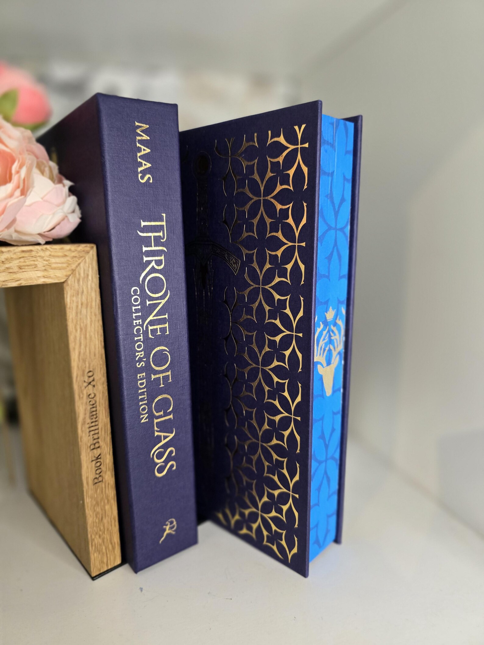 Sarah J. Maas | Tog Special Edition | Throne of Glass | Sprayed Edges ...