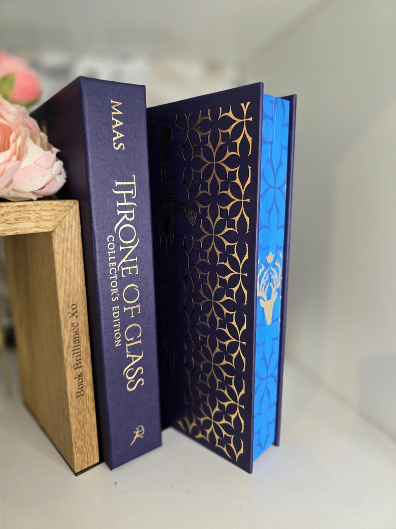 Sarah J. Maas | Tog Special Edition | Throne of Glass | Sprayed Edges ...