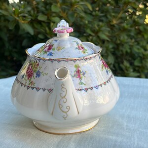 Vintage Royal Albert Petit Point Tea Set - Etsy
