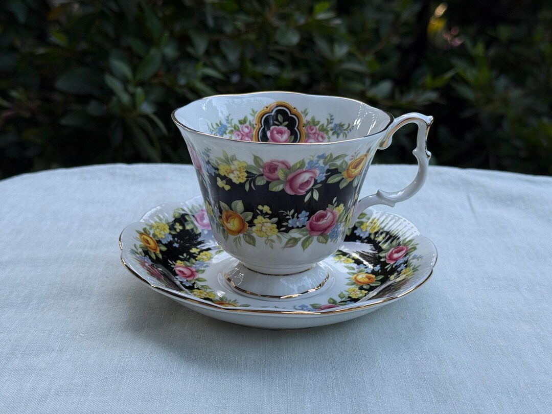 Vintage Royal Albert Garland Series Fascination Tea Cup and Saucer - Etsy