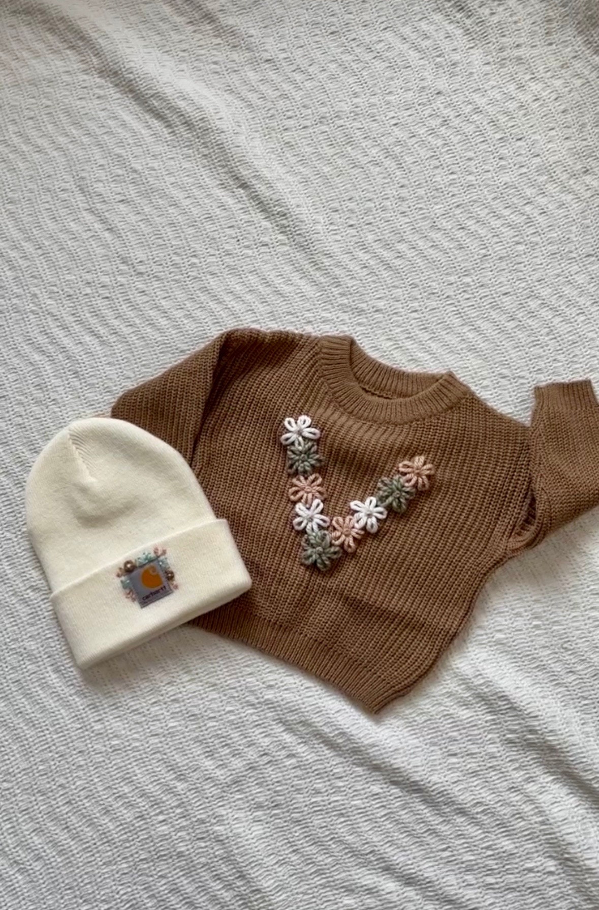 Custom Hand Embroidered Daisy Monogram Sweater for Baby/toddler Daisy ...