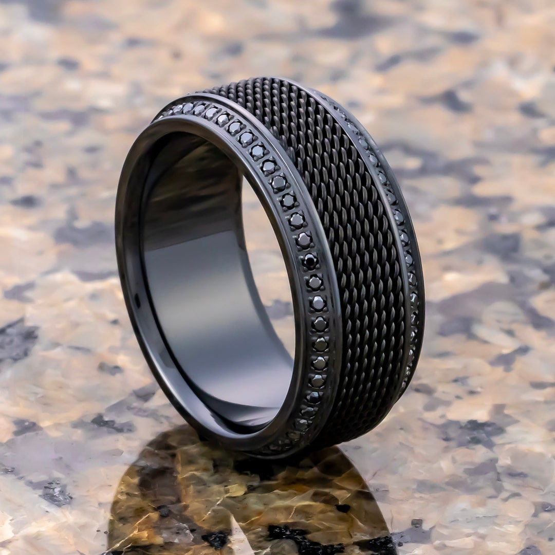 KNIGHT Steel Chain Black Titanium Wedding Ring With Round Black ...