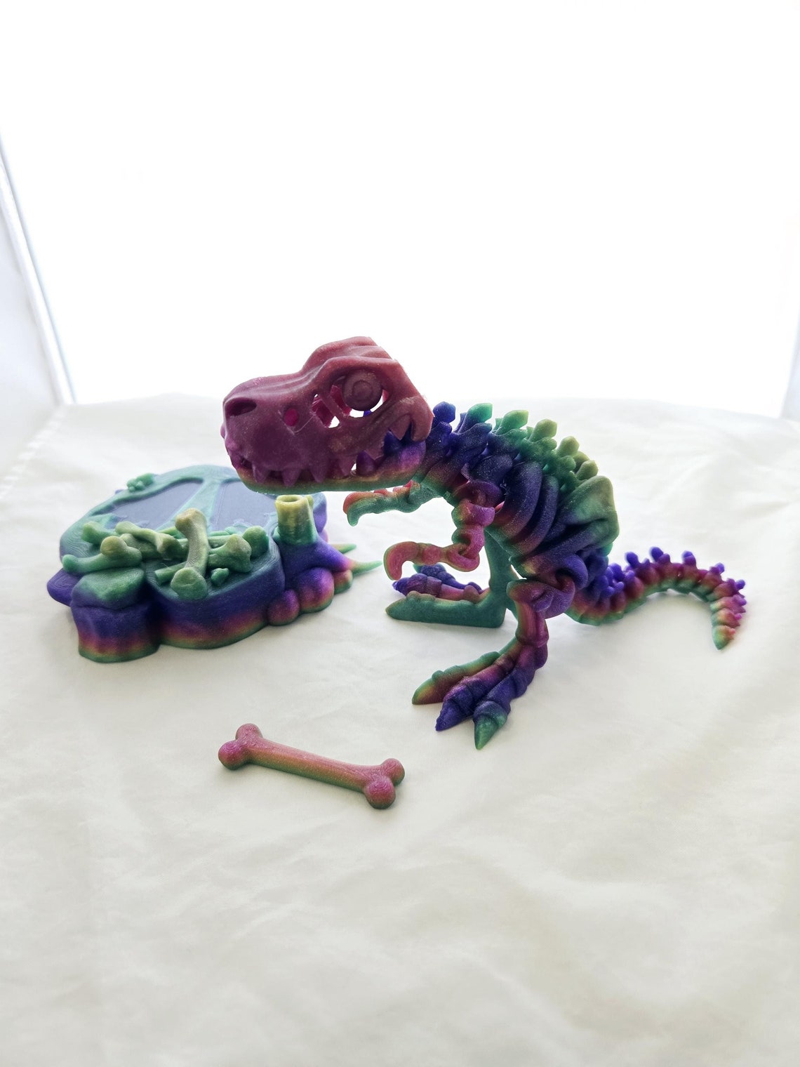 Flexi-tyrannosaurus: Articulated T. Rex With Color Gradient and Stand ...