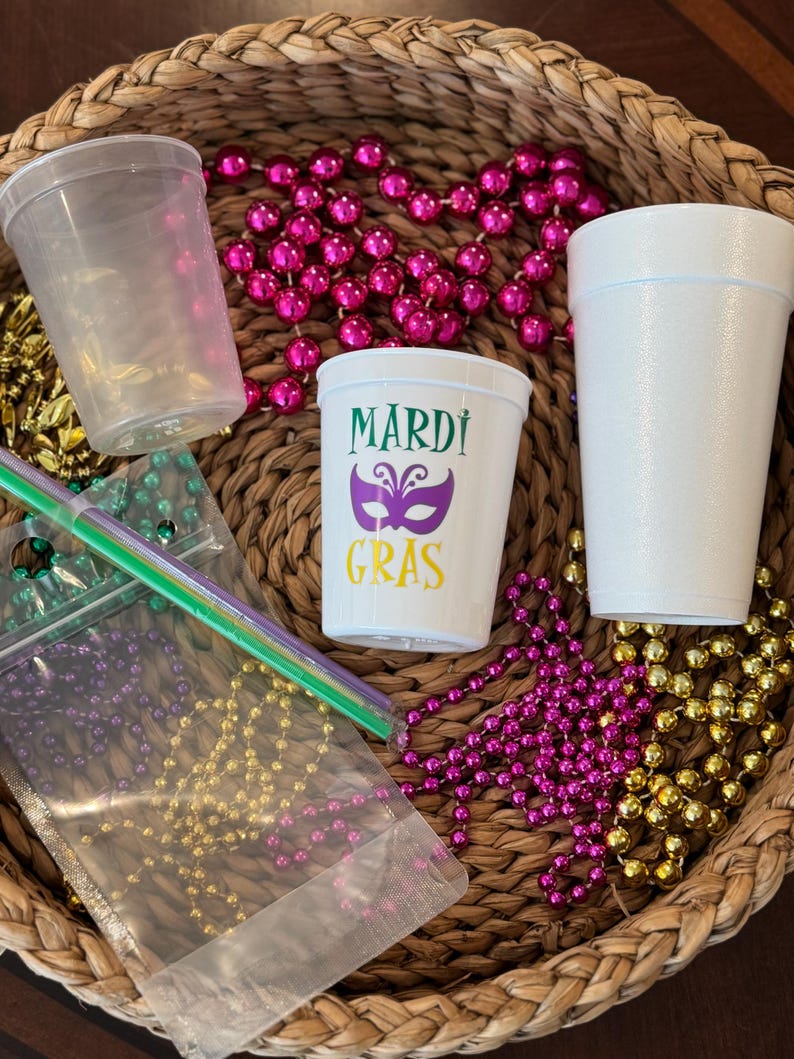Mardi Gras Plastic Cups - Mardi Gras Styrofoam Cups - Mardi Gras Drink ...