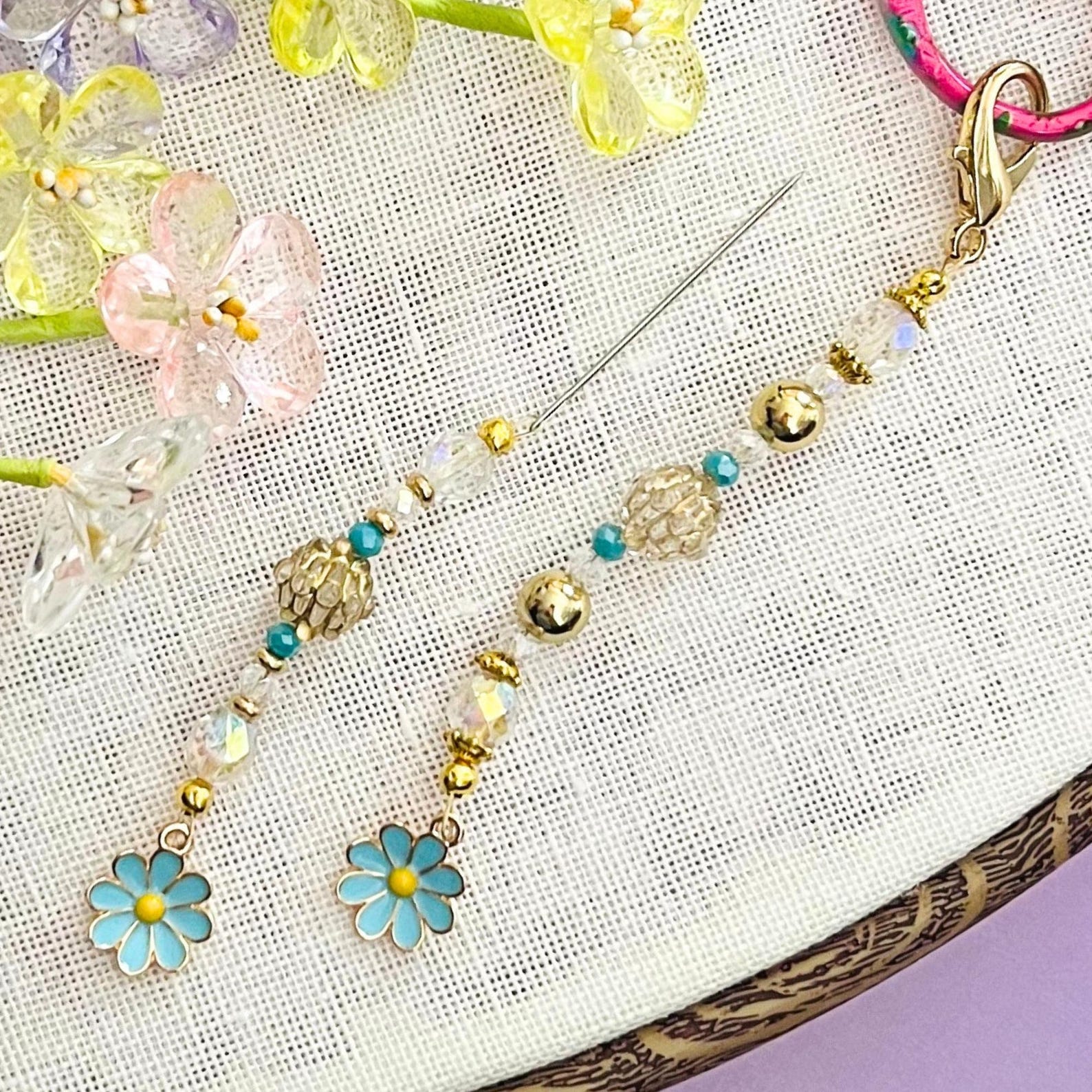 Blue and Gold Accent Flower Charm Bead Scissor Fob | Frogger, Stitch ...