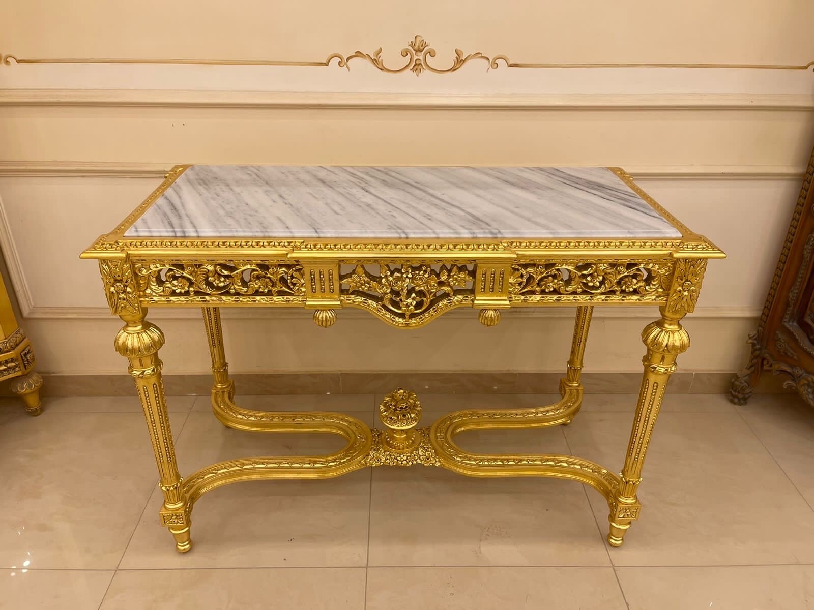 French Luxury Louis Xv Style Entryway Giltwood Marble Top Console Table ...