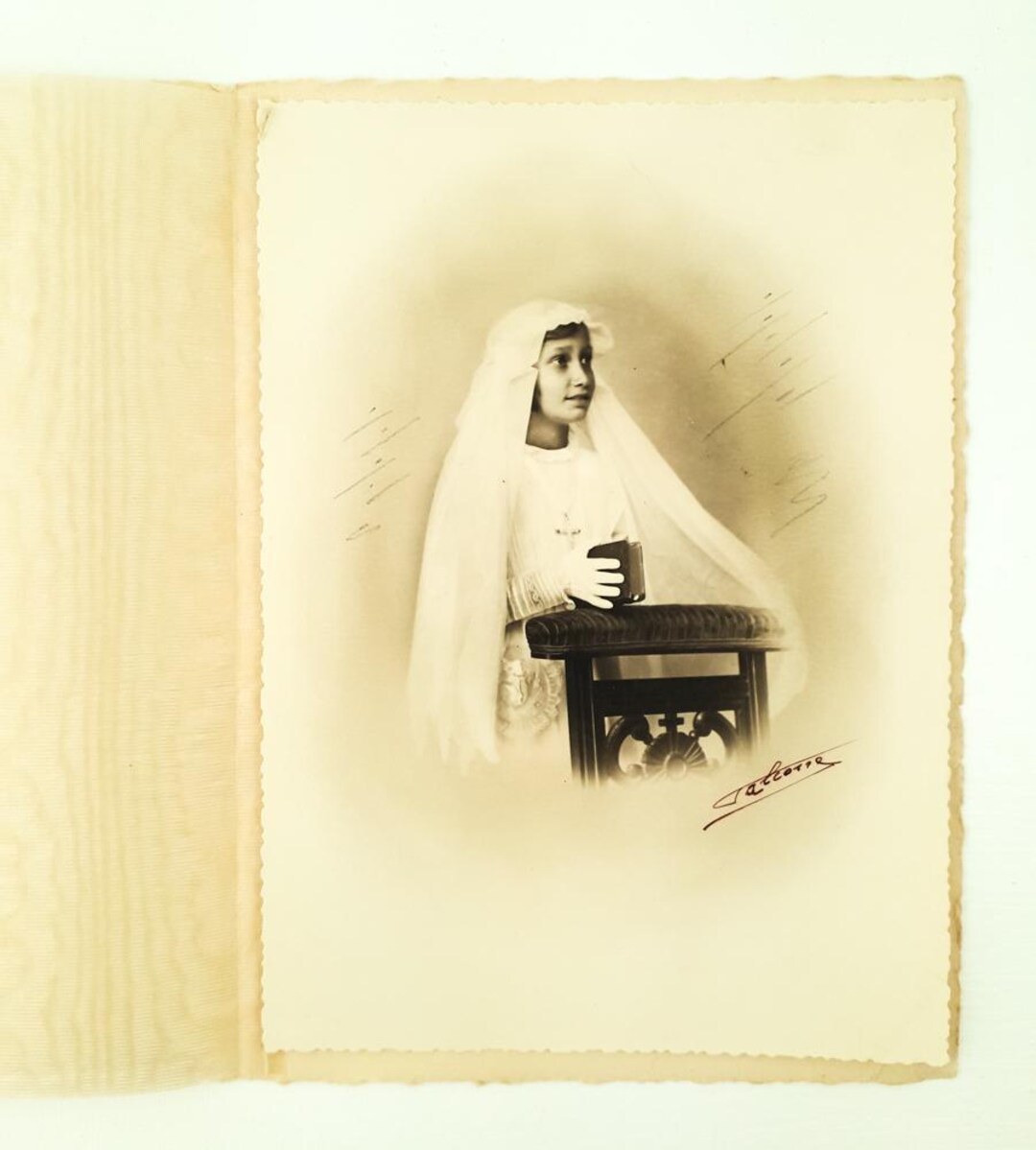 Antique First Communion Photo Early 1900s France Little Girl Communion ...