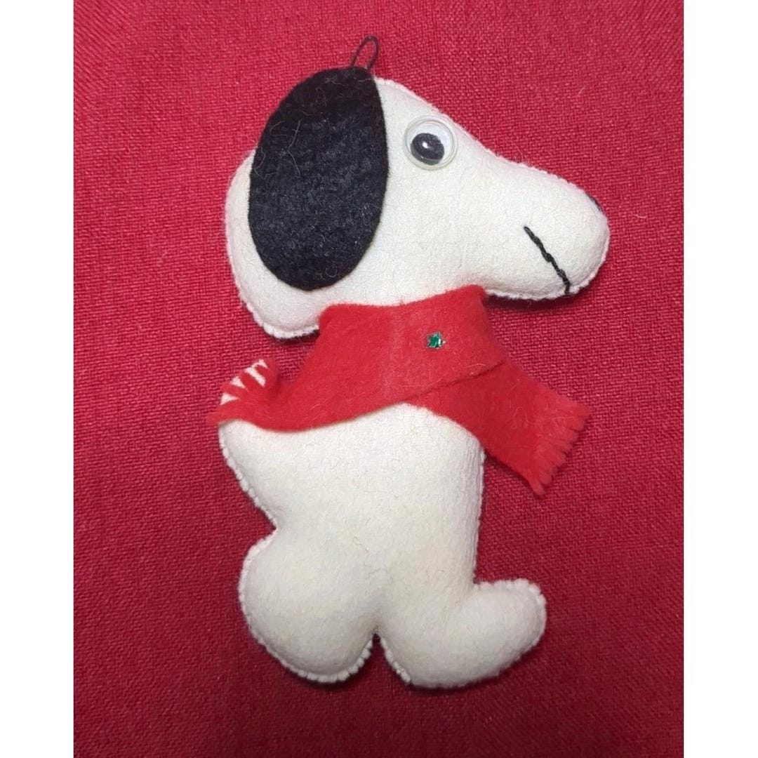 Vintage 1970s Peanuts Snoopy Dog in Red Scarf Felt 5" Christmas Decor ...