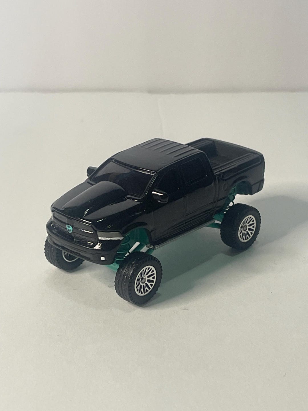 Custom Lifted Ram 1500 (4th Gen) 1/64 Scale Diecast Truck - Etsy