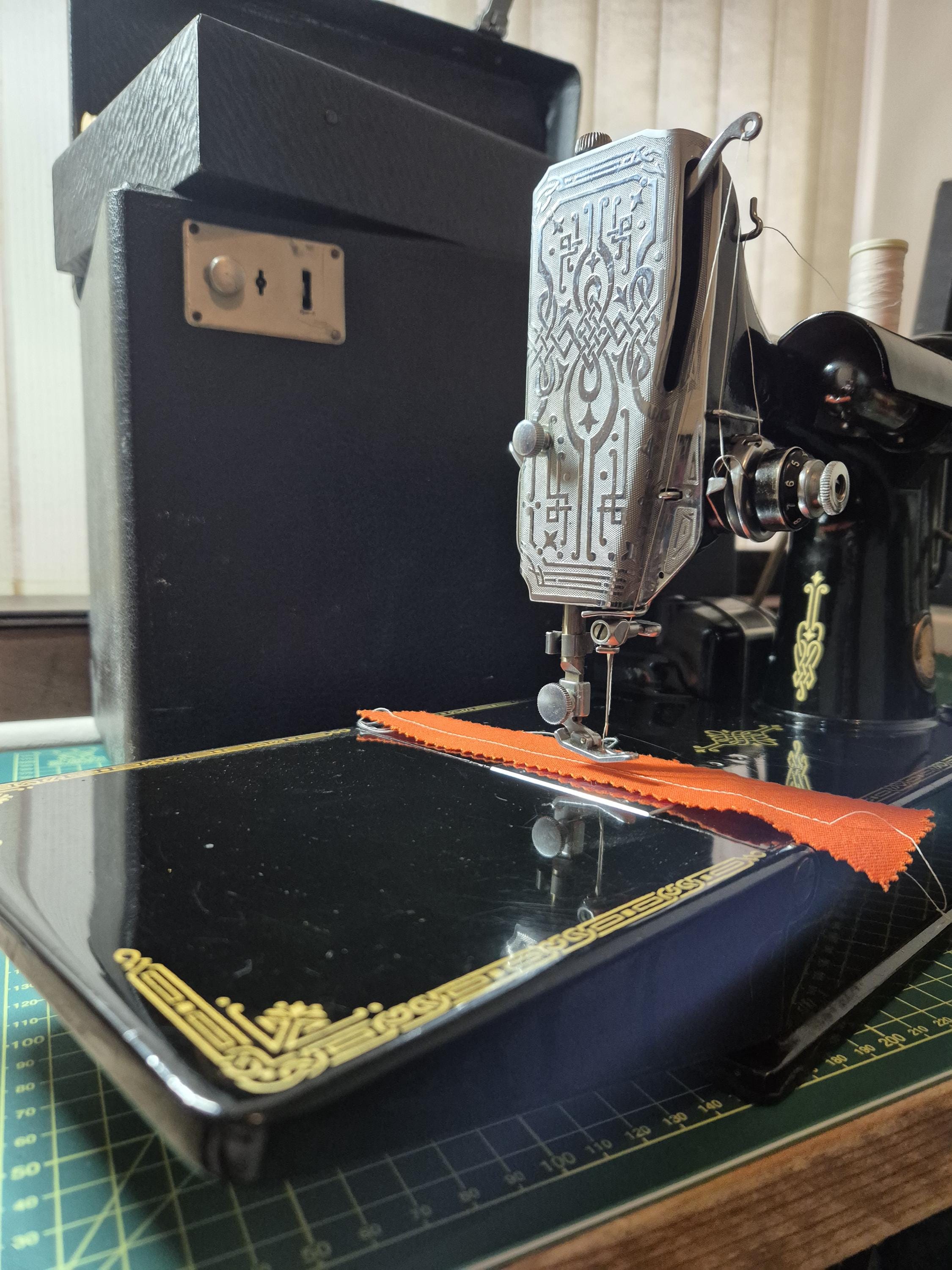 1951 Singer 221 Centennial, Vintage Sewing Machine - Etsy