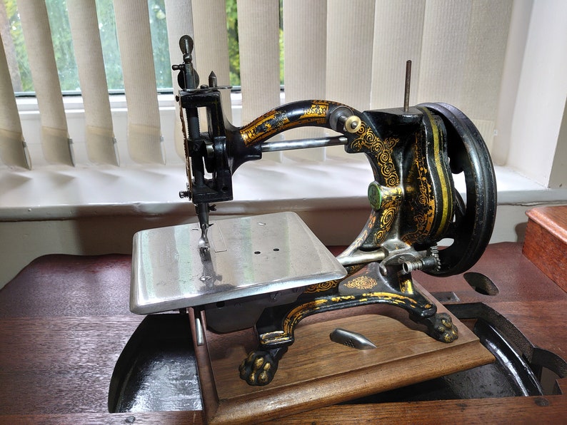 Antique 'the Shakespear' Sewing Machine - Etsy