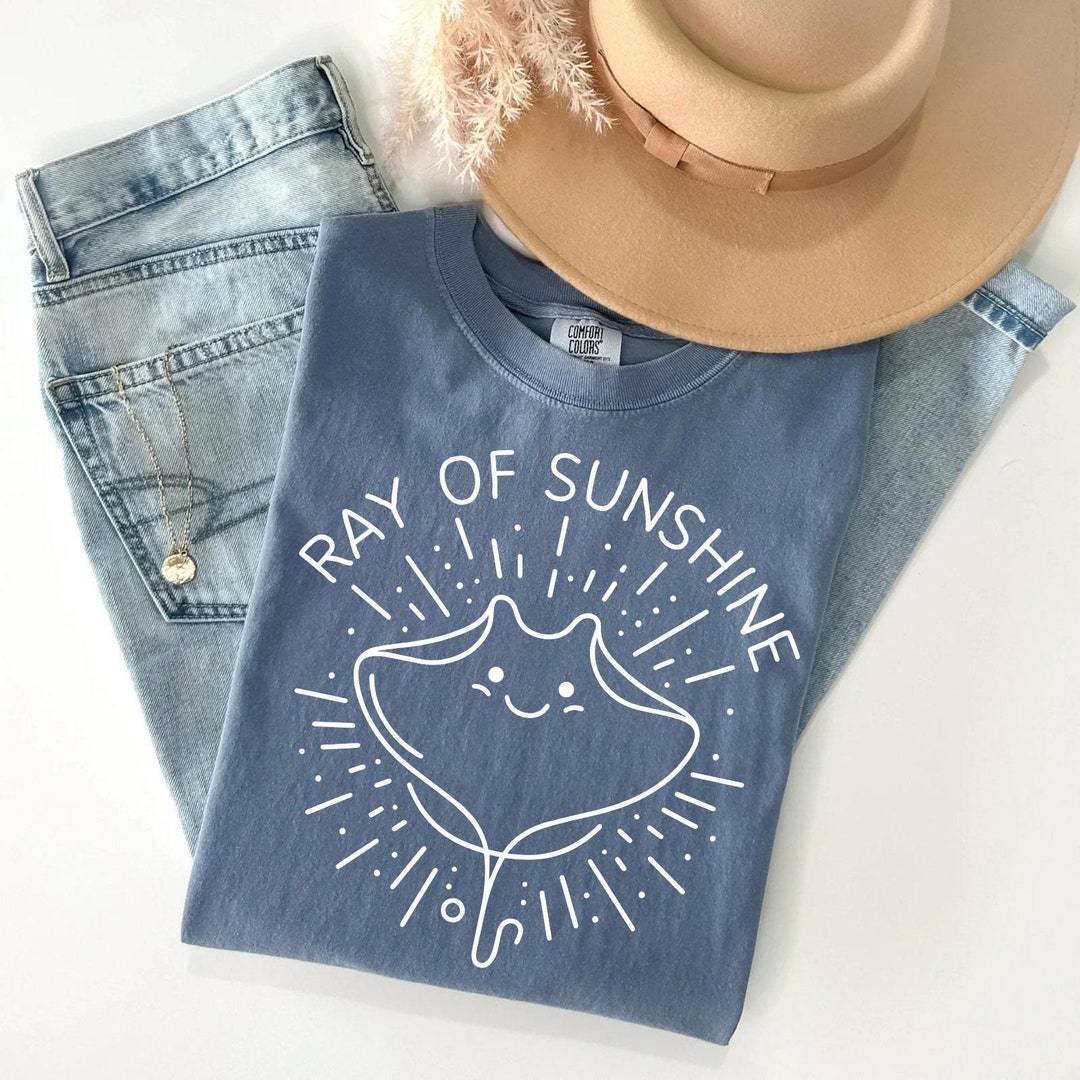 Ray of Sunshine Manta Ray Shirt | Ocean Lover Tee | Summer Life Tee ...