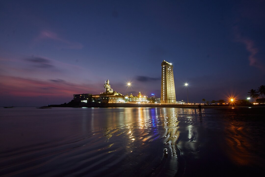 Night View of Murudeshwar Shiva Temple Karnataka India - Etsy