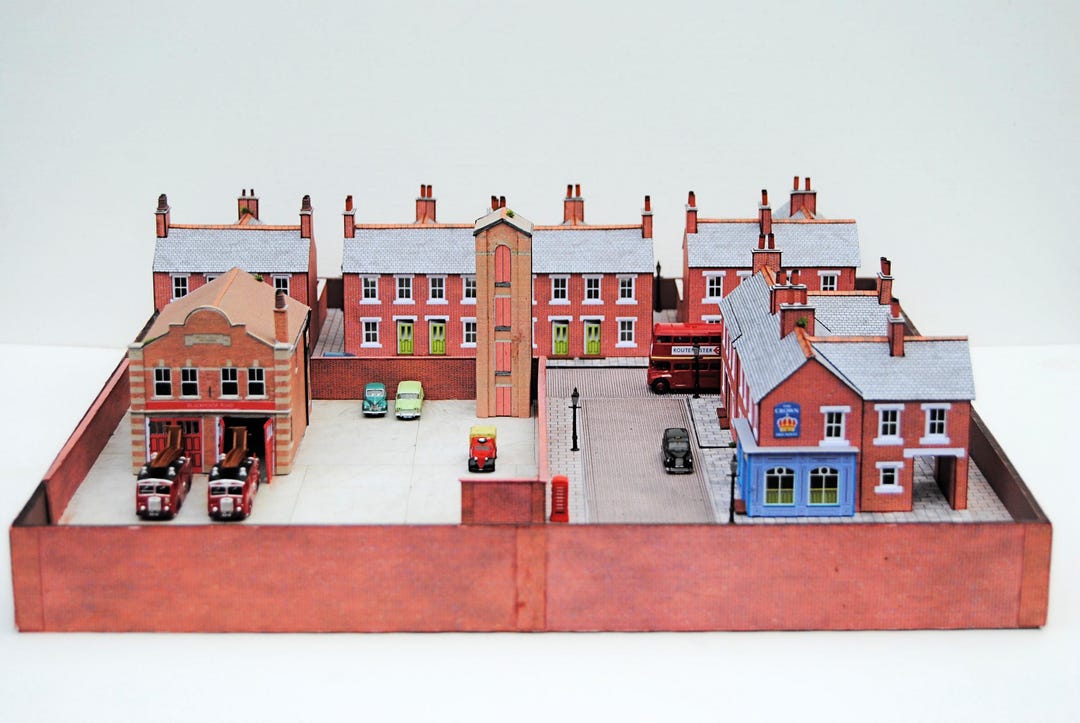 1:148 Scale Model Diorama in a Box A London Bourgh Scene From the 1950s ...
