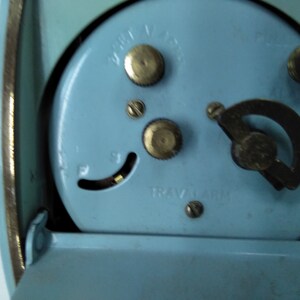 Westclox Alarm Clock in RARE Seafoam Green Travel Clock // 1950s - Etsy