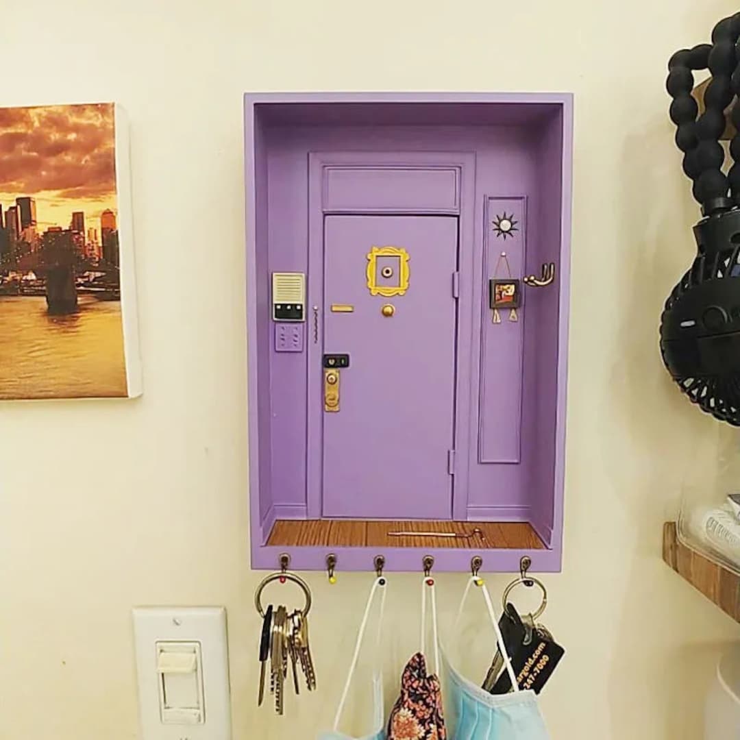 Friends TV Show Key Holder, Wooden Purple Door Hanger, Friends Home ...