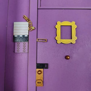 Friends TV Show Key Holder, Wooden Purple Door Hanger, Friends Home ...